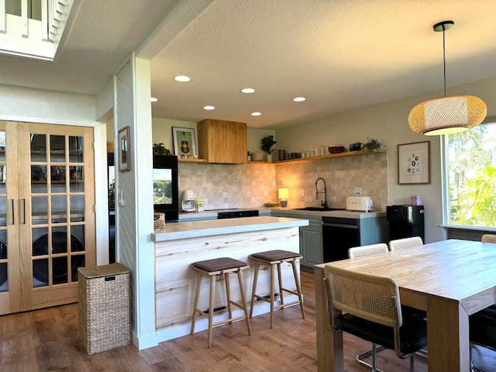 The Saltwater Bungalow - Kauai, HI