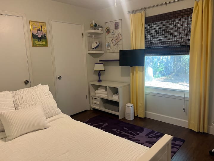 Eclectic Bungalow - Jacksonville, FL