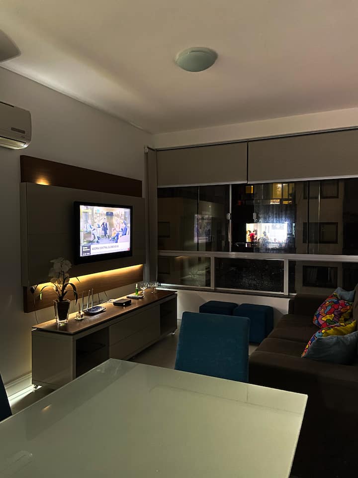 Apartamento à Passos Da Praia E Centro Com Garagem - Capão da Canoa