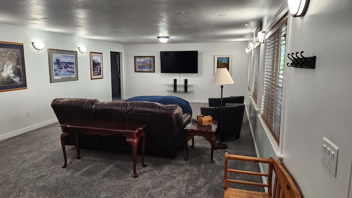 Honeyville Hideaway - Crystal Hot Springs, Honeyville