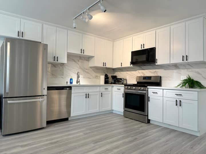 Center Chinatown With 4bed2bath - Allegiant Stadium