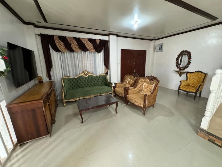 4-bedroom House Near Tourist Spots - Baguio