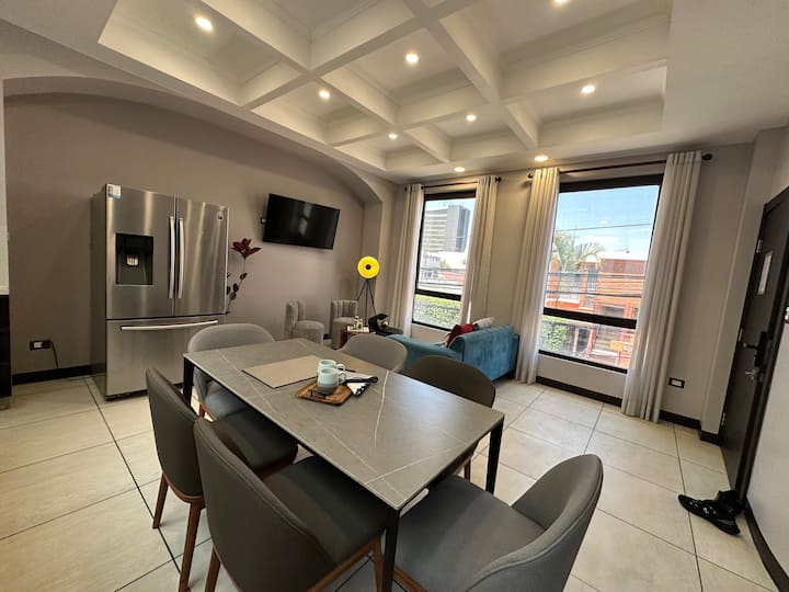 Spacious N Cozy /Ac/ Sleeps 7 - 3b/3b Mini Golf /2 - Guatemala City