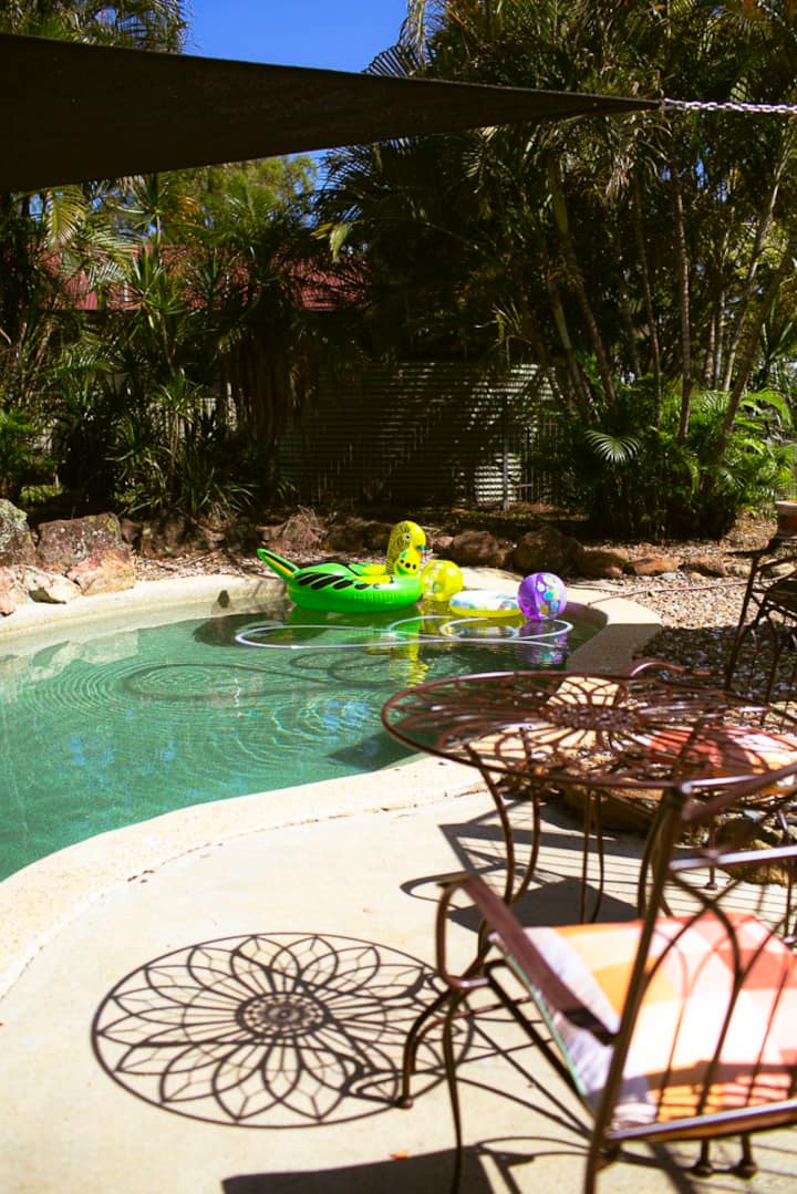 Modern Country Home W Pool, King Beds & Fireplace - Gleneagle