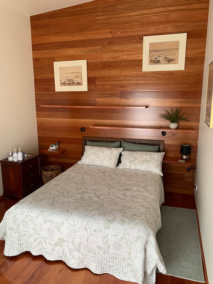 Luxury Garden View Suite - タウンズビル