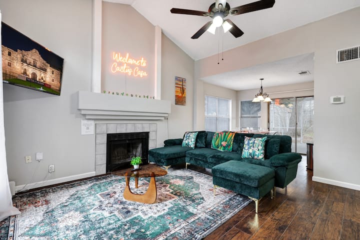 Nr Sea World | Wifi Games | Yard | Pets | Parking - San Antonio, TX