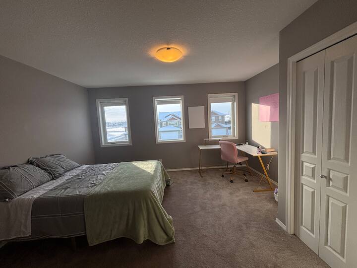 Cosy & Spacious Private Room - 레드 데어