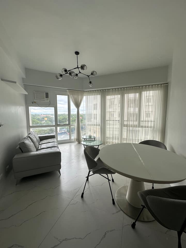 Modern Korean 2bdr With Parking - Iloilo City