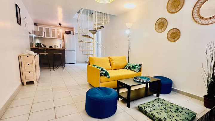 Duplex Central Avec Patio Au Calme, 2 Chambres - Montpellier