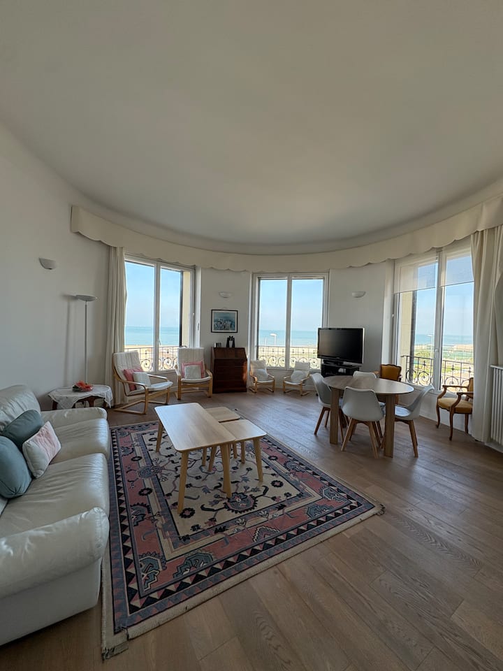 Trouville Palace Vue Mer, Wifi & Parking - Trouville-sur-Mer