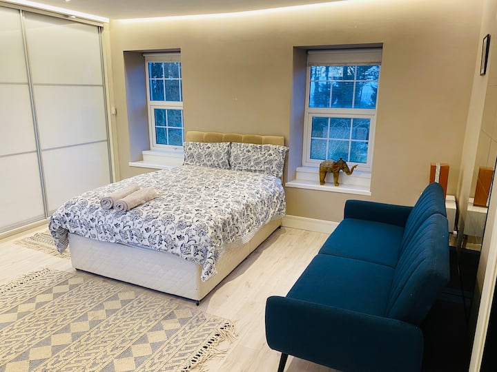 Tranquil Retreat - Cork