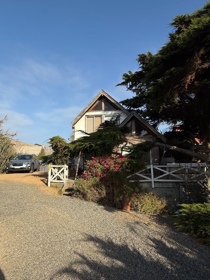 Hermosa Cabaña Orilla De Playa - Pichilemu