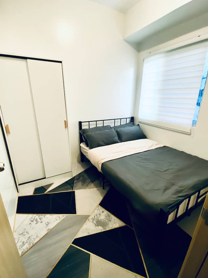 2br Vine Residences | Wi-fi, Pool, Parking Near Sm - Meycauayan