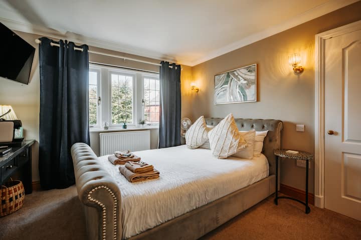 Boutique Rooms - King Room - Shrewsbury