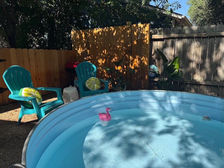 Fully-stocked Home W/cowboy Pool & Luxury Beds - Georgetown, TX