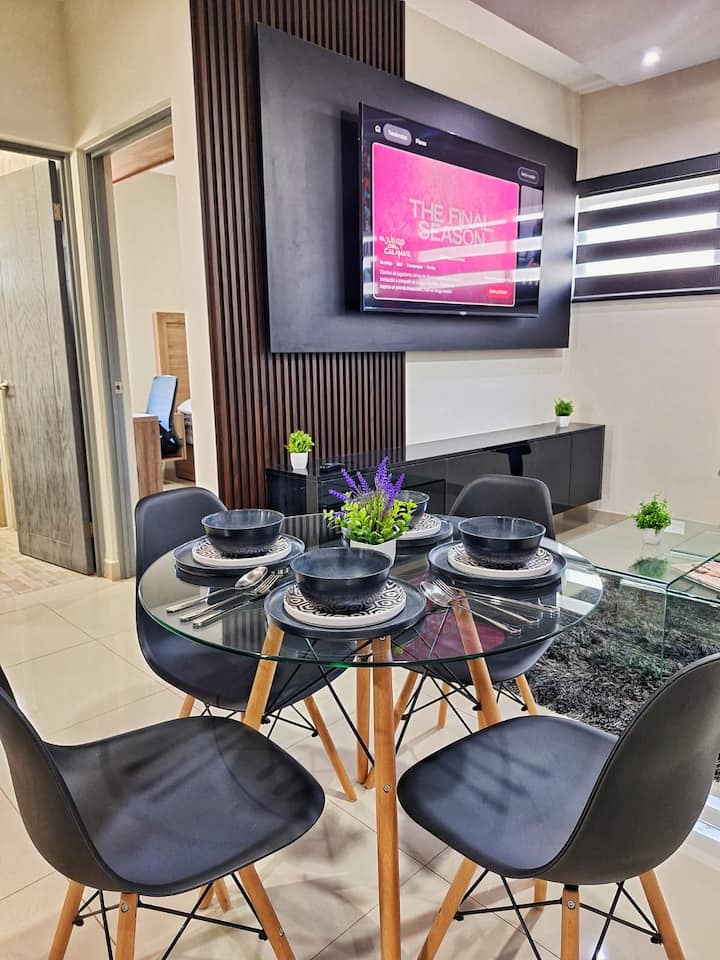 Executive Luxury Apartment| Modern | King Size Bed - Durango