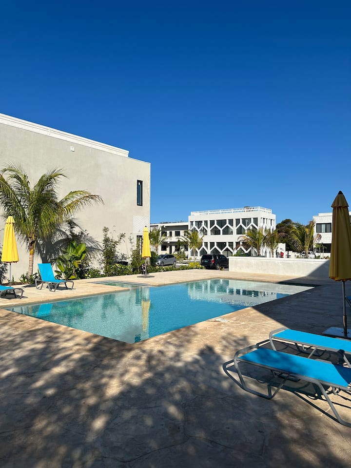 Condo Neuf Avec Piscine Près De La Plage - The Bahamas