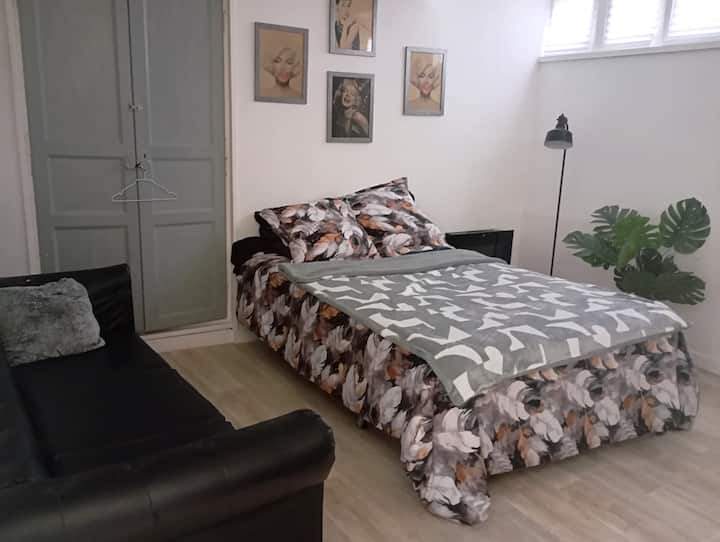Studio Rdc Saintes Central - Saintes