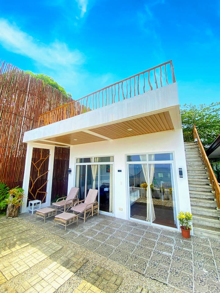 Seaview Villa | 2br Beachfront Stay Near Boracay - Buruanga