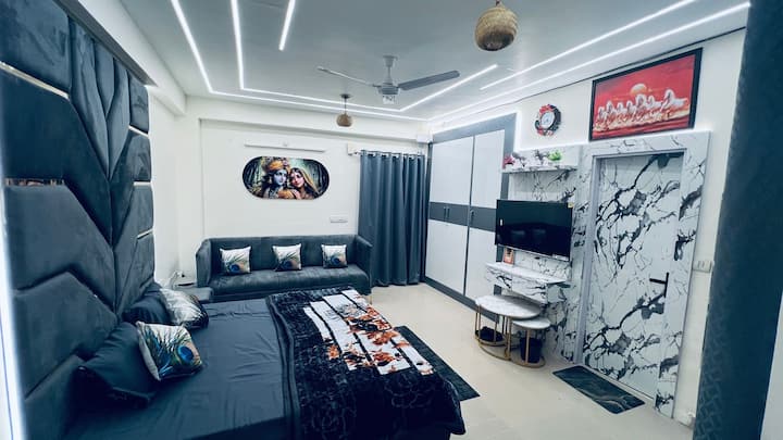 Studio Aprtmt Near Prem Mandir - Vrindavan