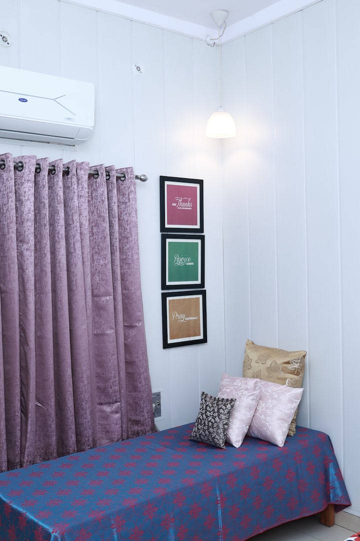 Lucknow Stays - Lucknow