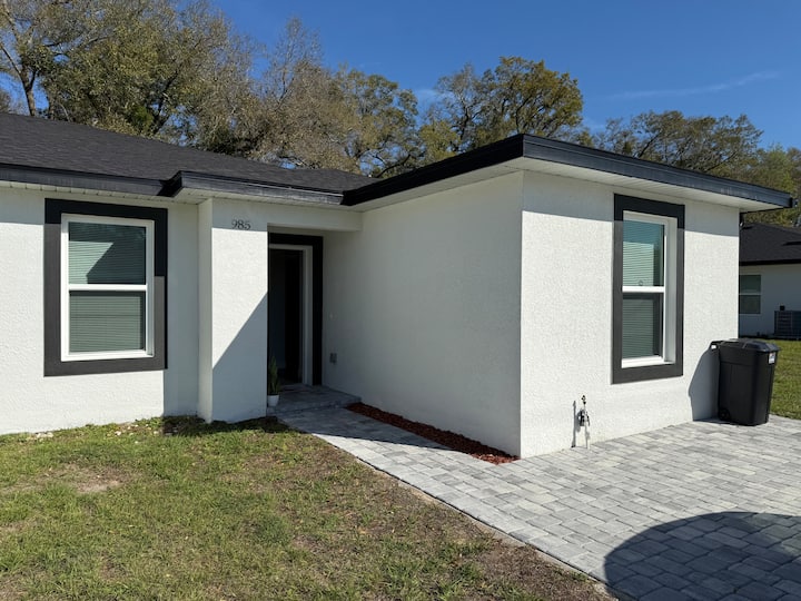 West Ocala Family Home - Ocala, FL