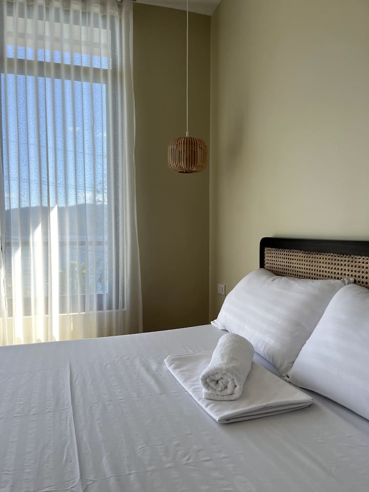[Casa Uno] Room Overlooking Anilao, Mabini - Tingloy