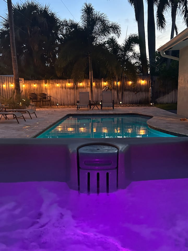 Maison Sous Les Palmiers - Deerfield Beach, FL