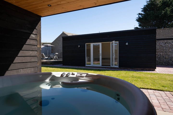Church Road Retreats - Lowestoft