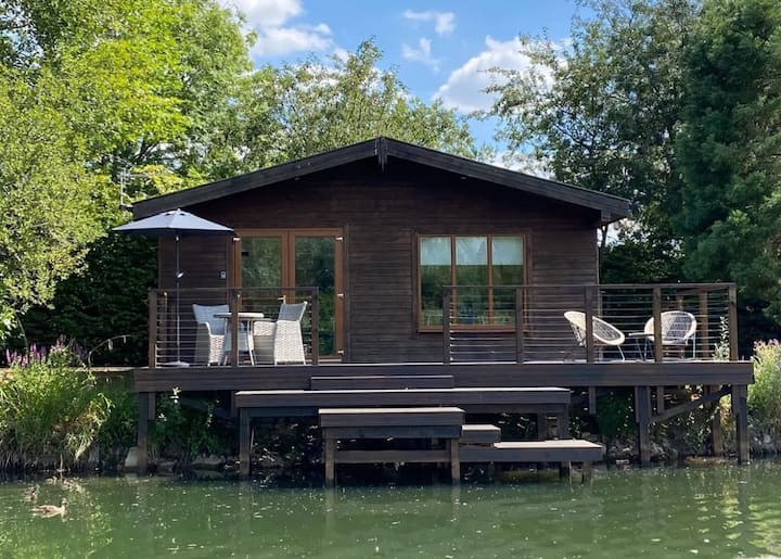 Bluebell Lodge - South Cerney