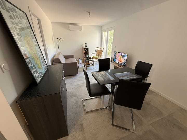 Refait à Neuf Apprt Rdc 42 M²- Terrasse - Corsica