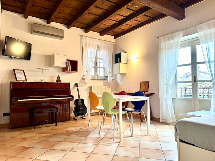 Garibaldi Suite | Central, Elegant & With Piano - Pavia
