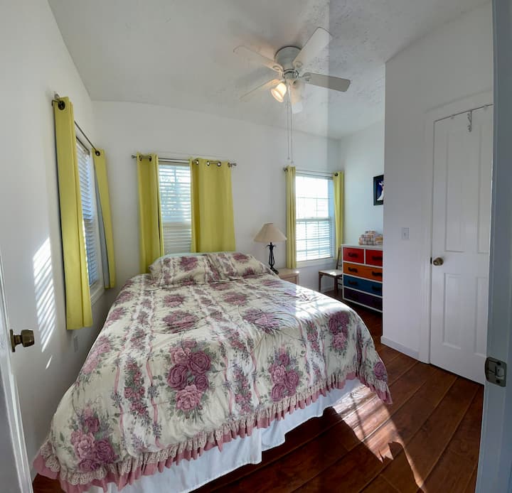 Room In Single House Clearwater - Clearwater, FL