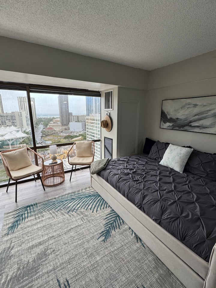 Ocean View Condo Wi-fi/pool/gym/parking Apt 2 - Honolulu, HI