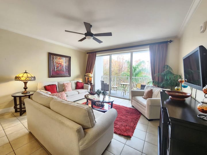 Relax Near Disney | 1st Floor Condo For Families - Lake Buena Vista, FL