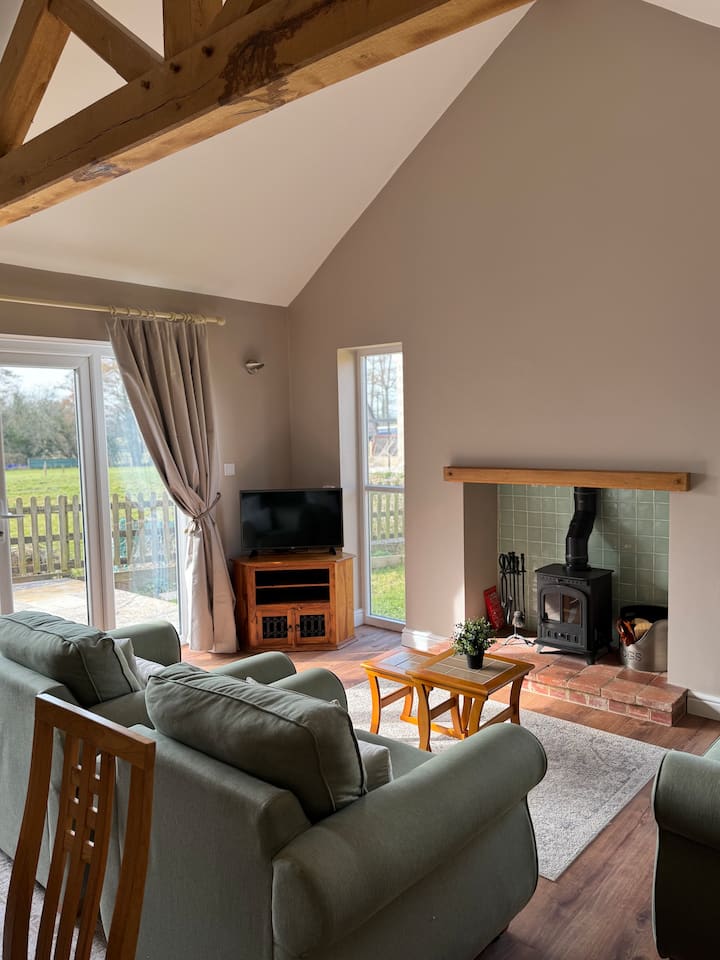 Charming Village-edge Cottage - Shaftesbury