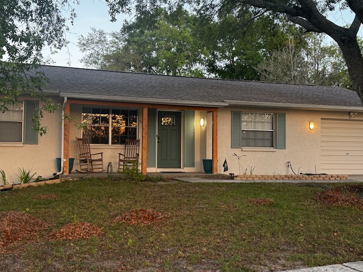 Welcome To The Wellington! - Spring Hill, FL