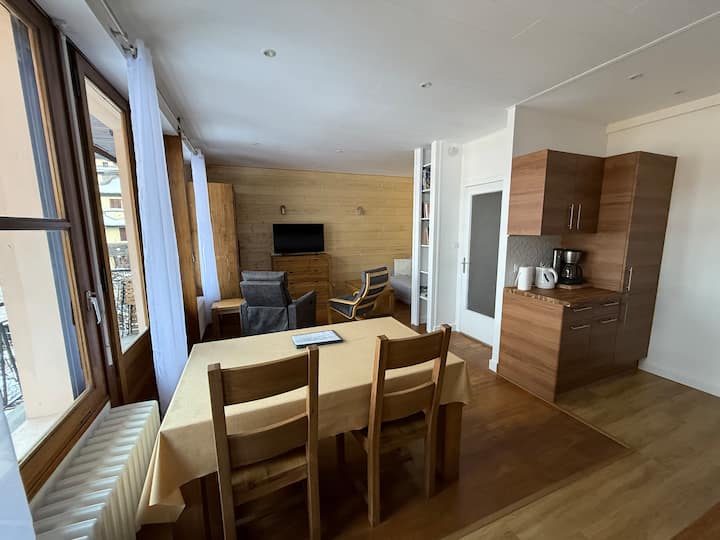 Spacious 1 Bedroom Apartment In Central Chamonix - Chamonix-Mont-Blanc