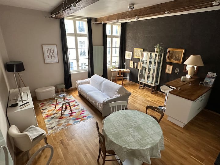 Bel Appartement Dans Le Vieux-lille - Lille