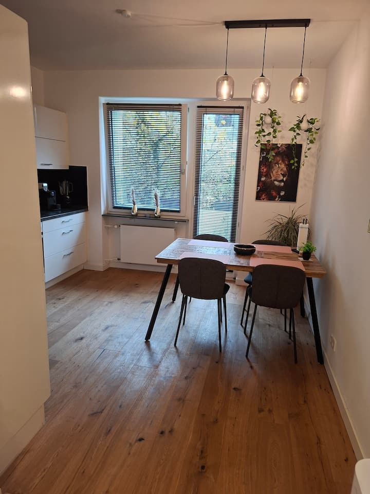 Zentrale Wohnung Zum Wohlfühlen - Düsseldorf