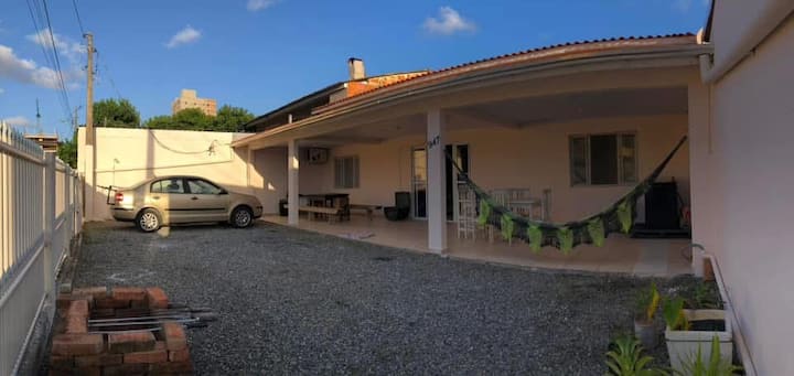 Casa De Verão Com 4 Quartos - Porto Belo