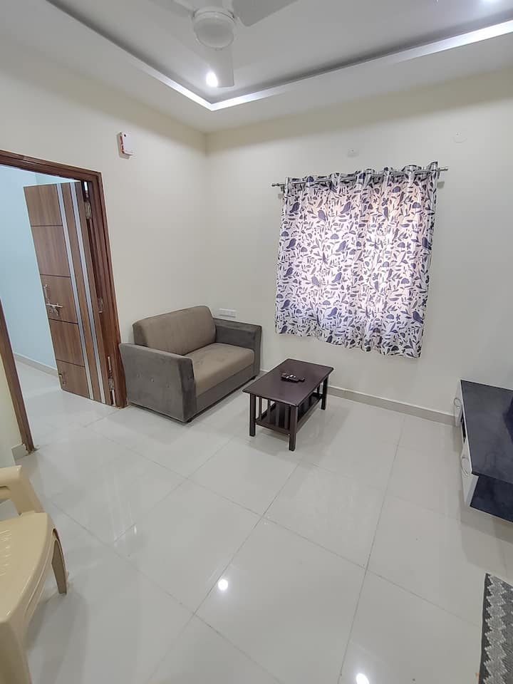 E502 Nirvana/hitech City/novotel/hicc/kondapur/tcs - Telangana