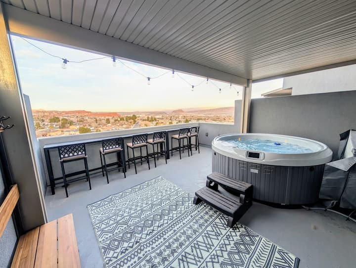 Charming Home, W/ Rooftop Spa+epic Views - St. George