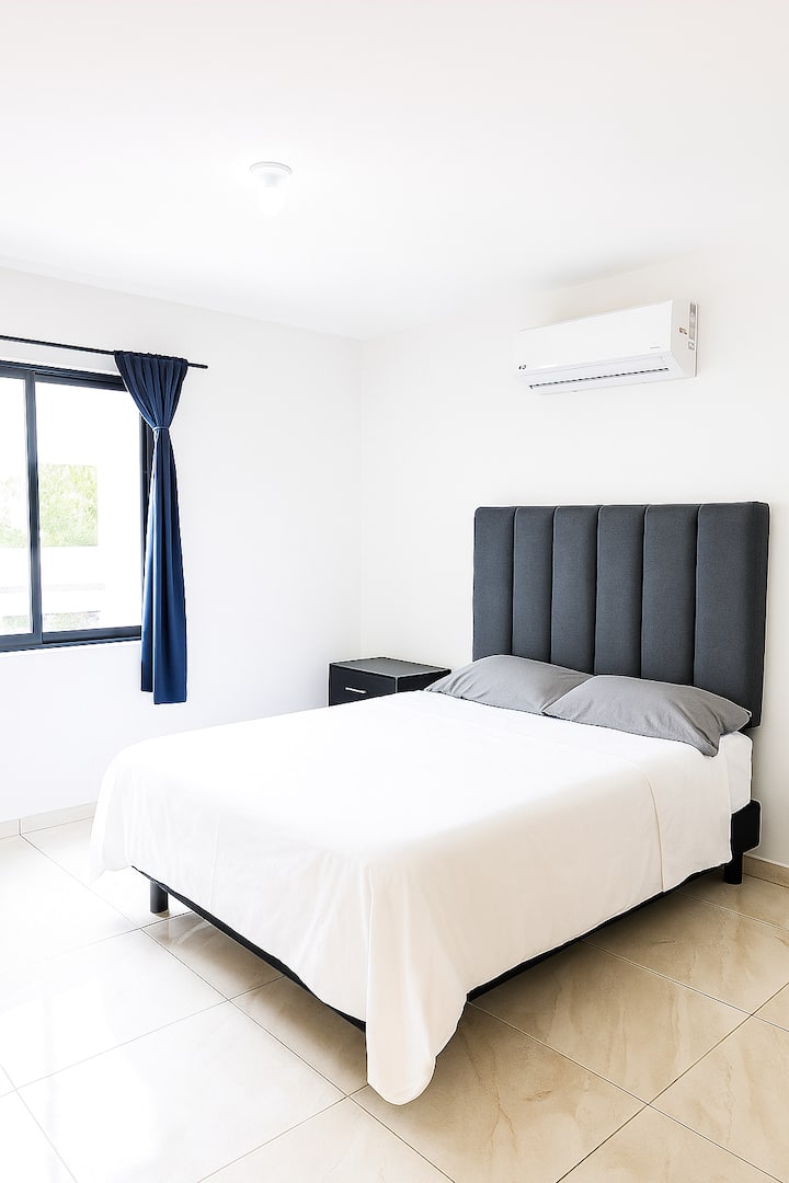 Loft Zona Tec | 2 Personas| 1 Matrimonial| - Monterrey