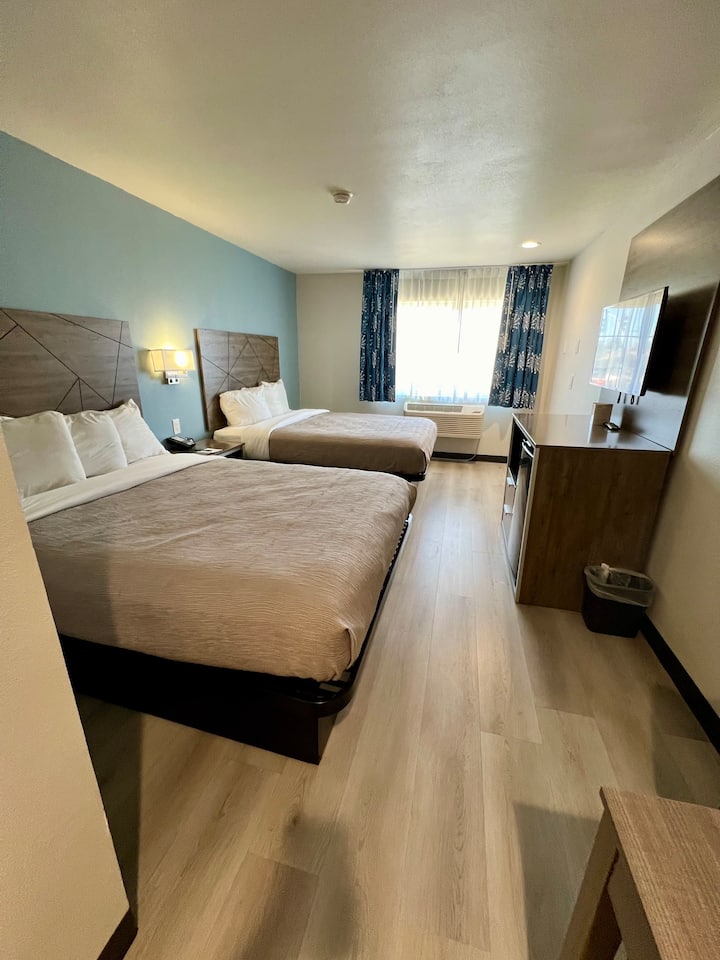 2 Queen Beds - Freebreakfast Included - Tracy, CA