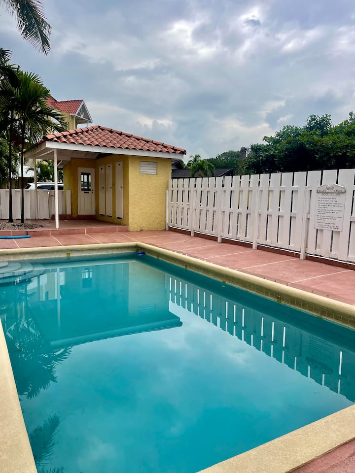 Penthouse Marley - Kingston