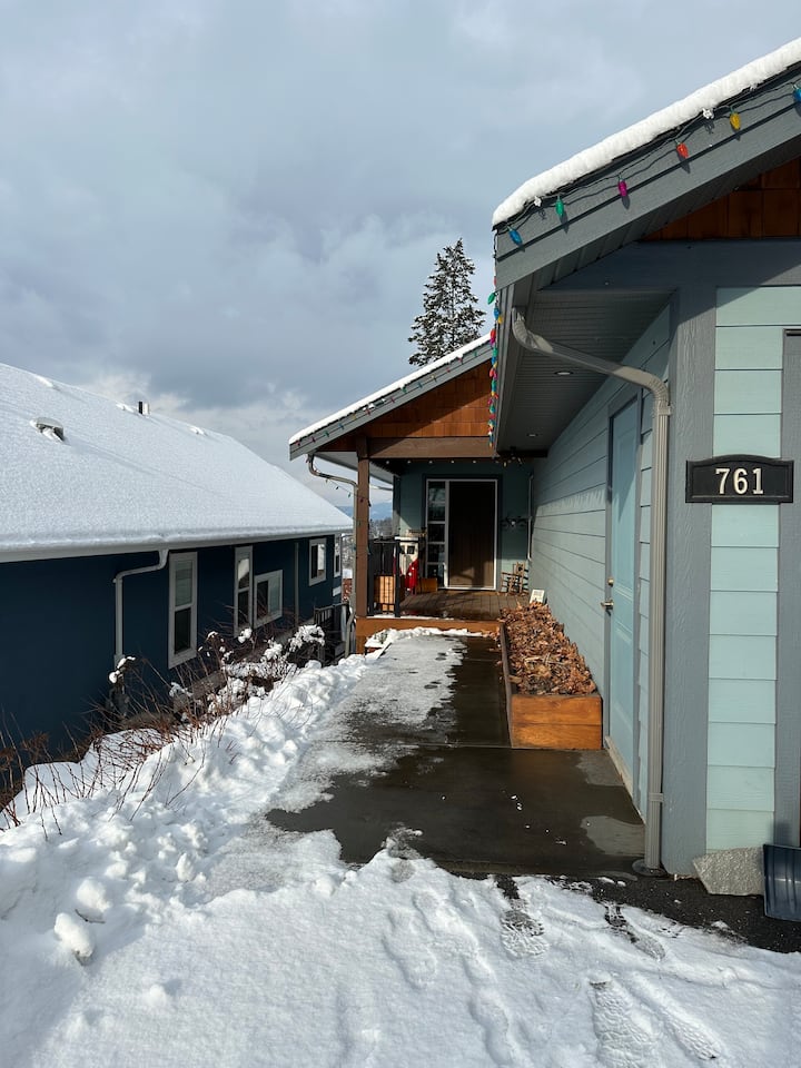 1st Class On 2nd - Salmon Arm