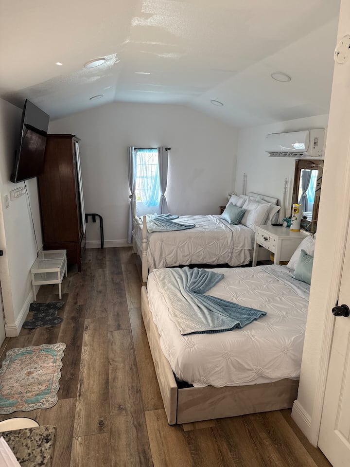 Tiny Home 6 Min From Rj Stadium - Raymond James Stadium - Tampa