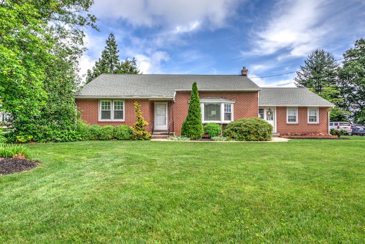 Old Road Vacation Home 5 Min Sight And Sound - Strasburg, PA