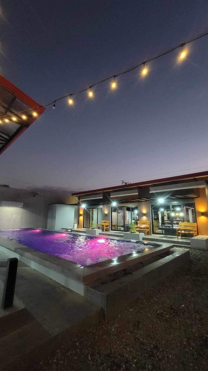 Adriano Villas Cozy Haven Cabana 1 - Morong